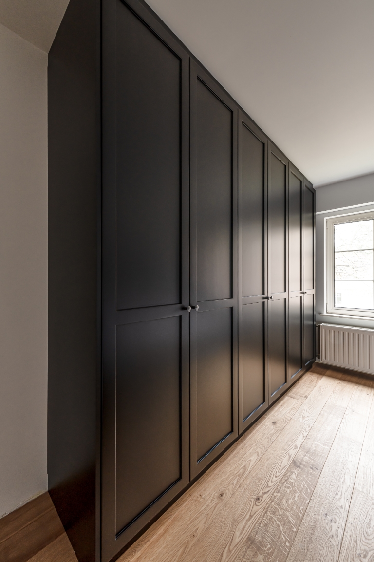Dressings op maat - Inloopkasten | Interieur Van Gool